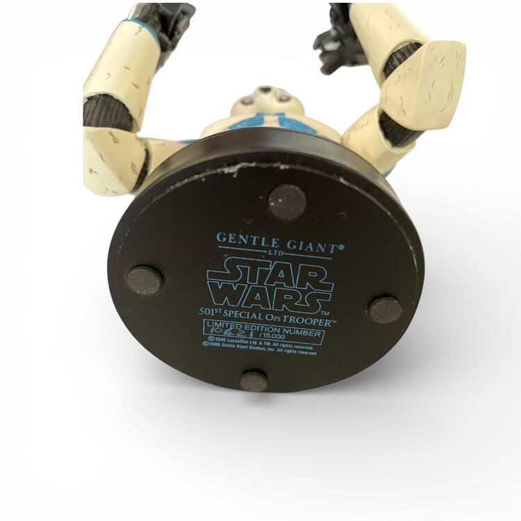 Gentle Giant Ltd Statue Figure Clone Trooper (Blue) (10421/15000) - St